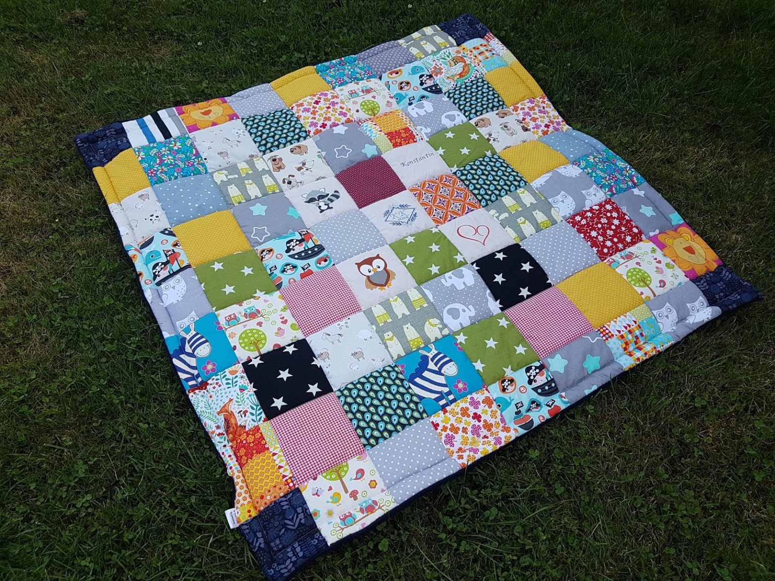 DouDou Patchworkdecke, Krabbeldecke bis 2 x 2 m nähen lassen